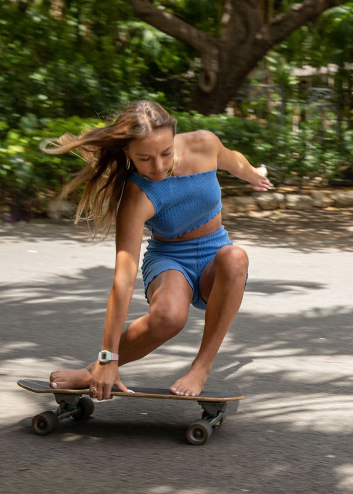 BABY-G meets a surf girl in Hawaii - Girl's PARTY! | CASIO