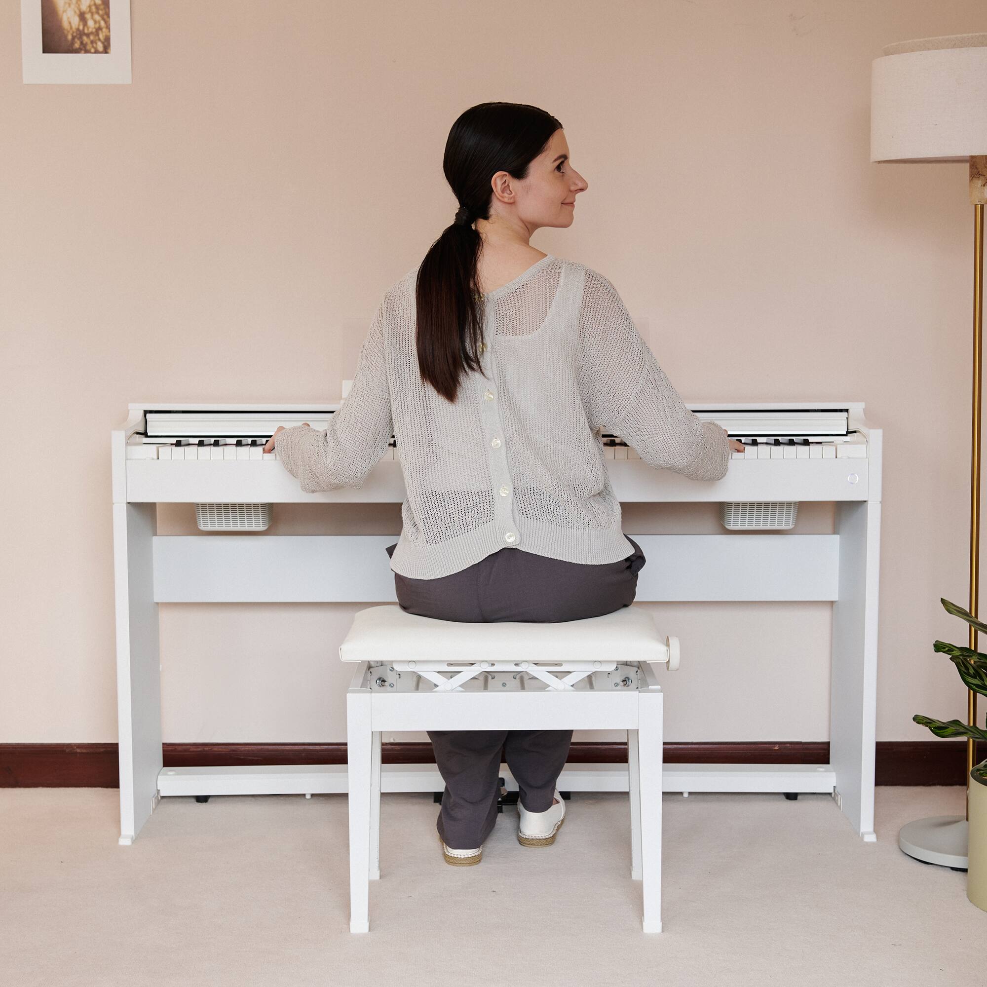 AP-S200 Home Piano - White | CASIO