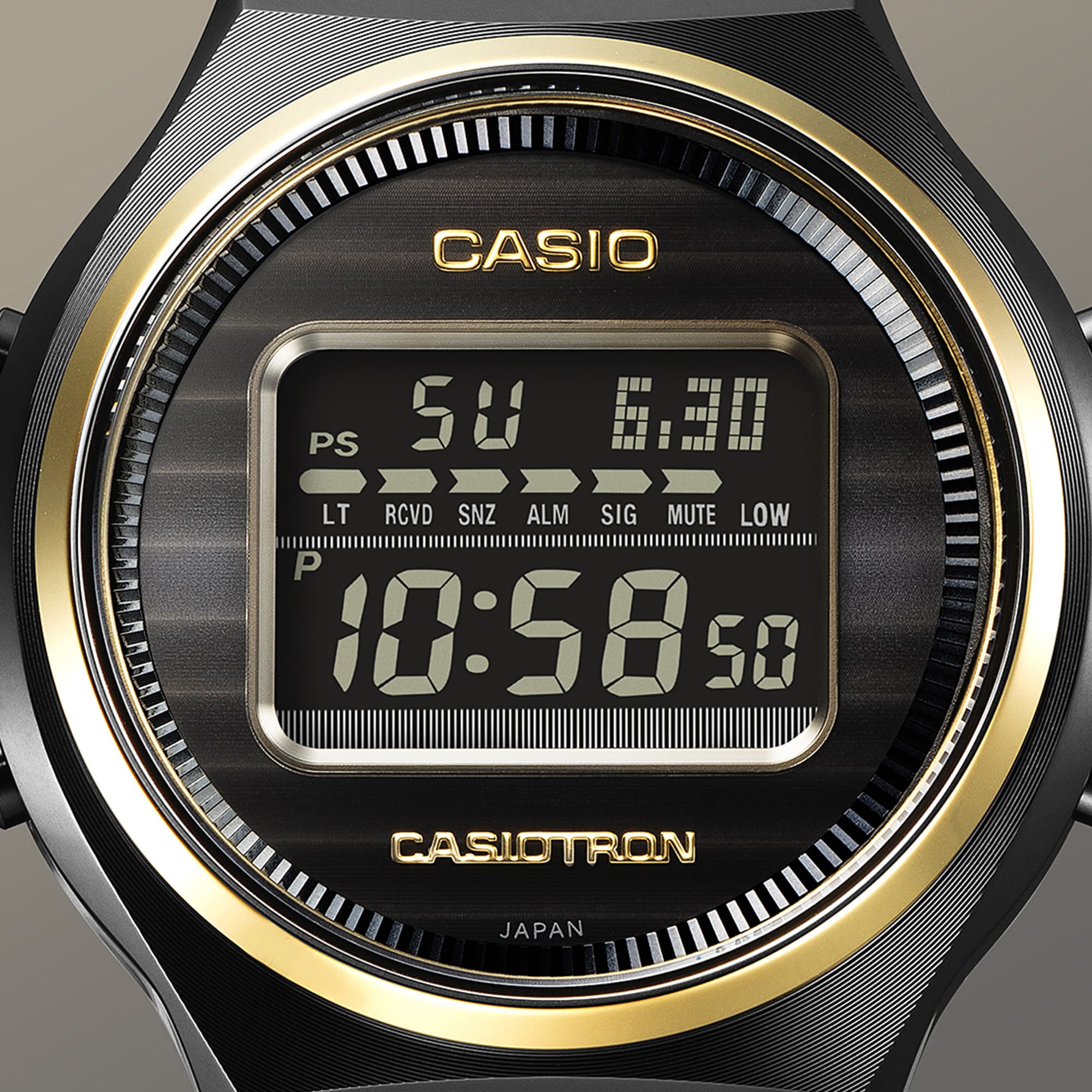 TRN-50ZE-1AER | CASIO