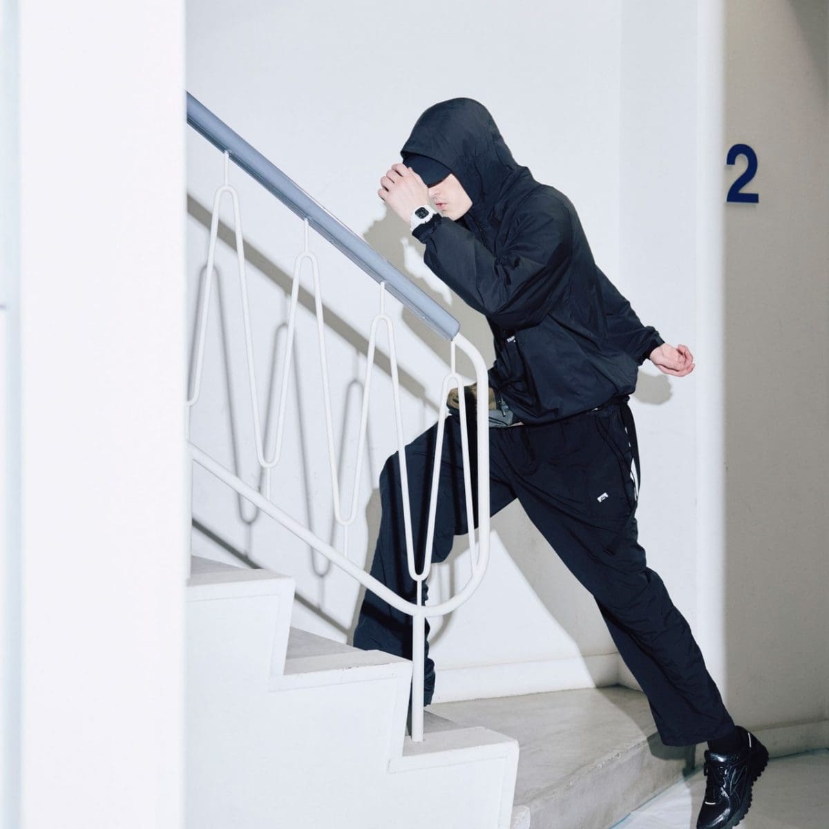 DWH5600-7 | G-SHOCK G-SHOCK MOVE Black | CASIO