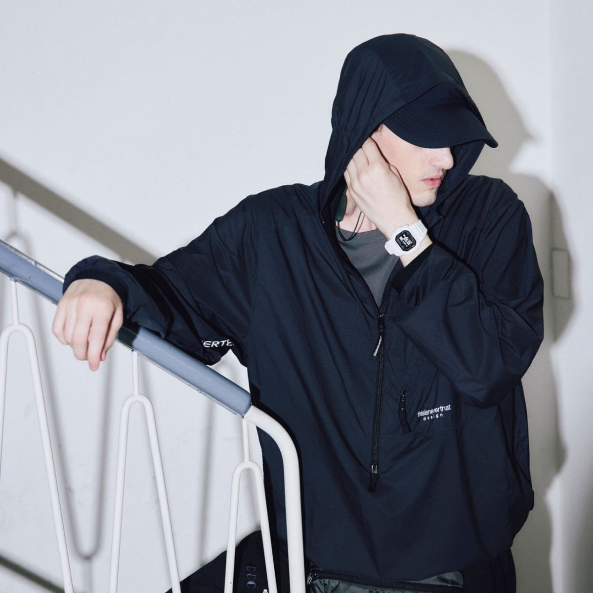 DWH5600-7 | G-SHOCK G-SHOCK MOVE Black | CASIO