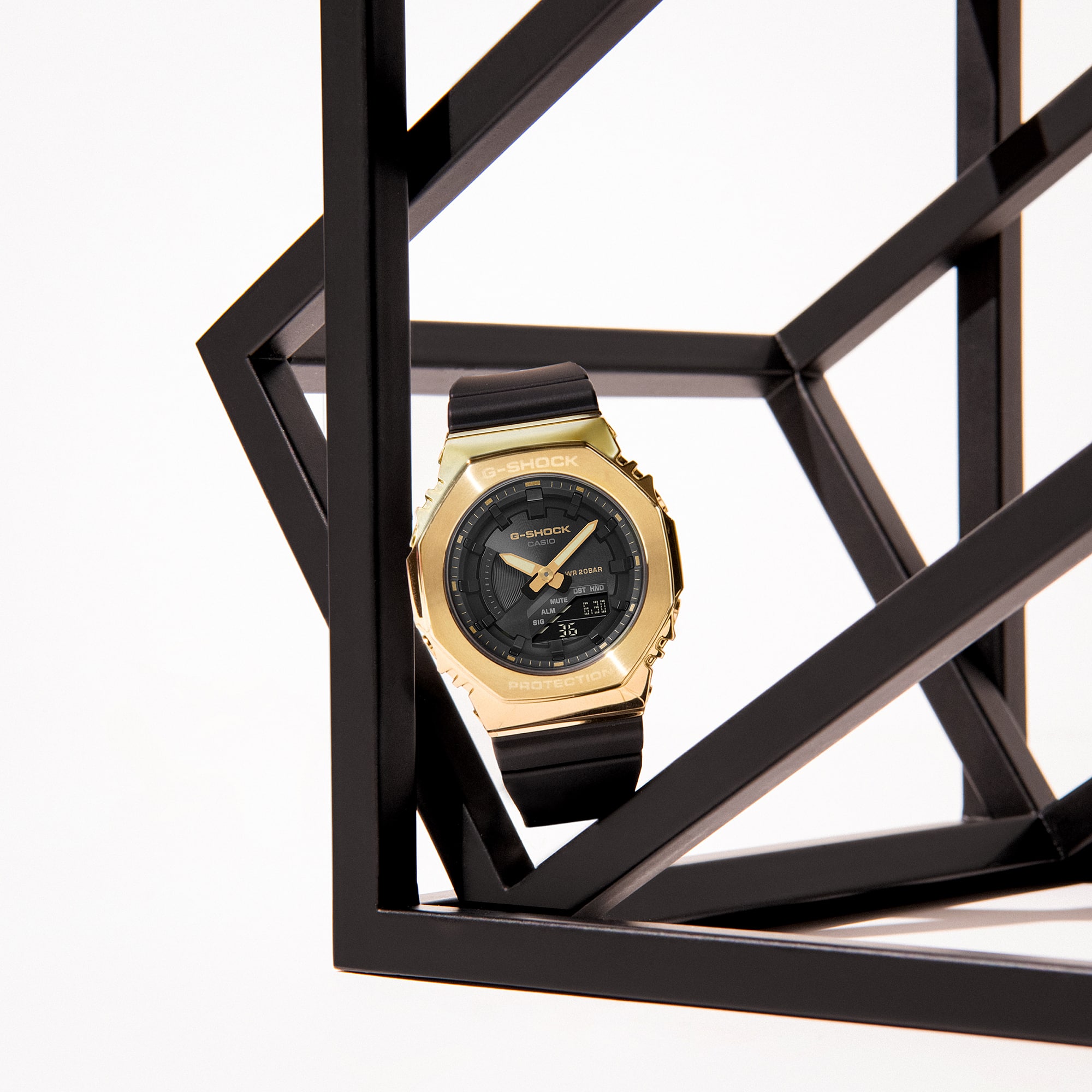 GMS2100GB-1A | G-SHOCK ANALOG-DIGITAL Gold | CASIO