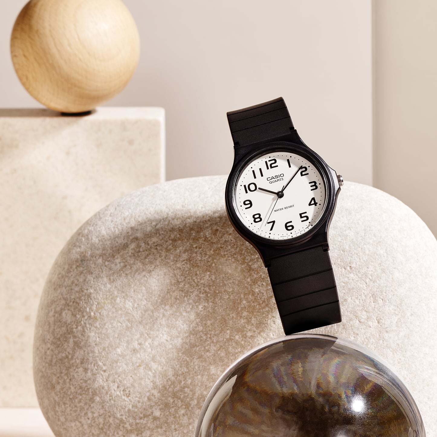 MQ24-7B2 | Black and White Men's Analog Casual Watch | CASIO