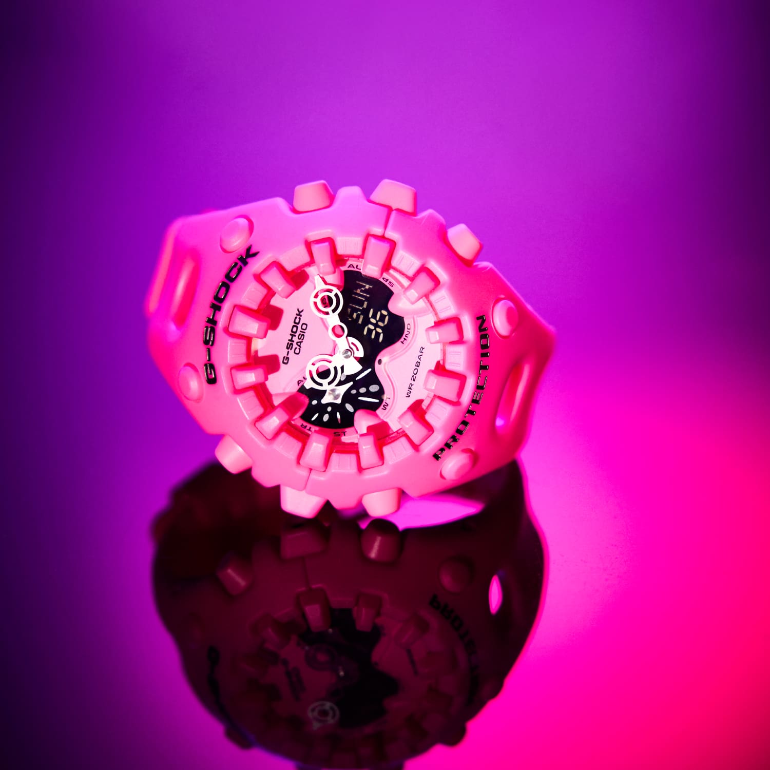 G-SHOCK未來感Y3K潮流單品GA-V01再進化 全新搶眼配色不分性別都能駕馭展現自我! | CASIO